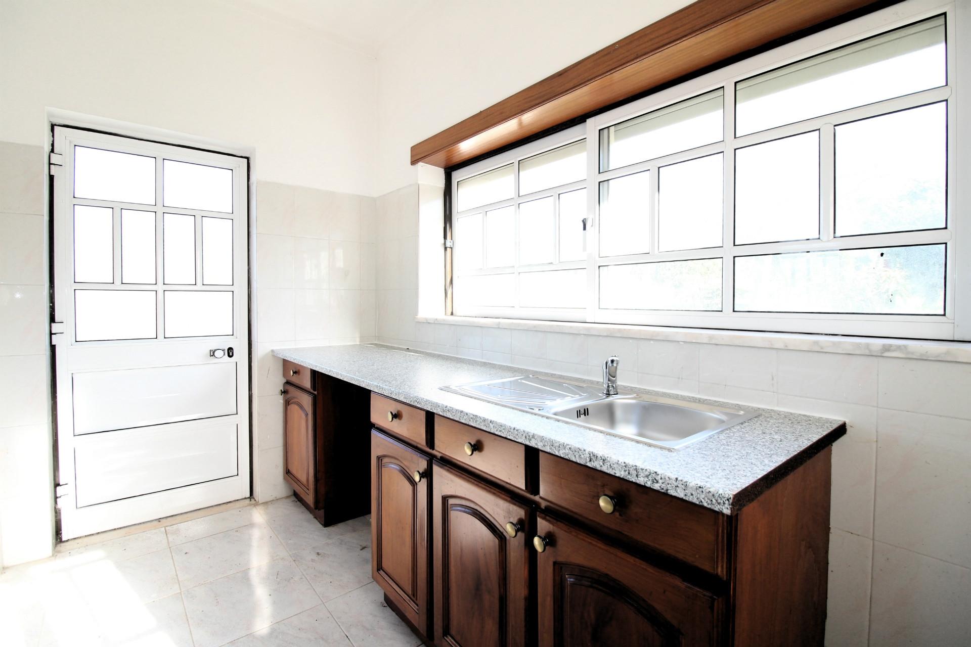 Andar moradia T3 - Redonda - Lordemão - Ref. 2519 - Habitar Portugal